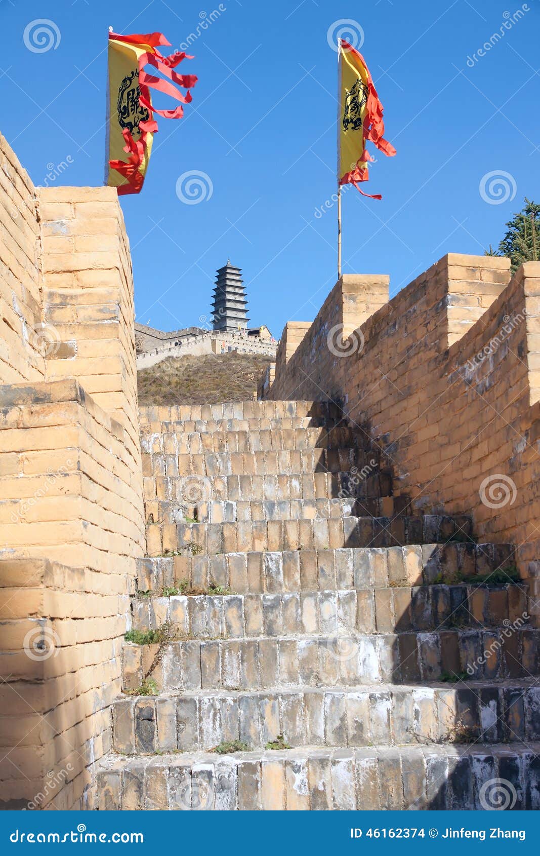 Great wall and turret stock photo. Image of impregnable - 46162374