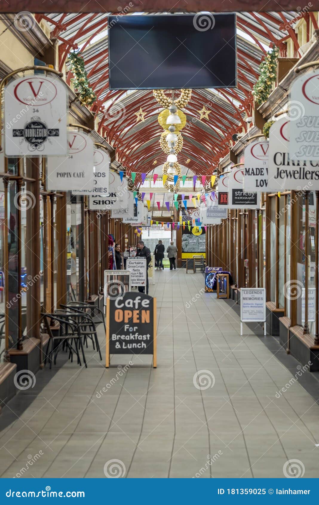 Victoria Arcade Interior Great Yarmouth UK Editorial Image - Image of ...