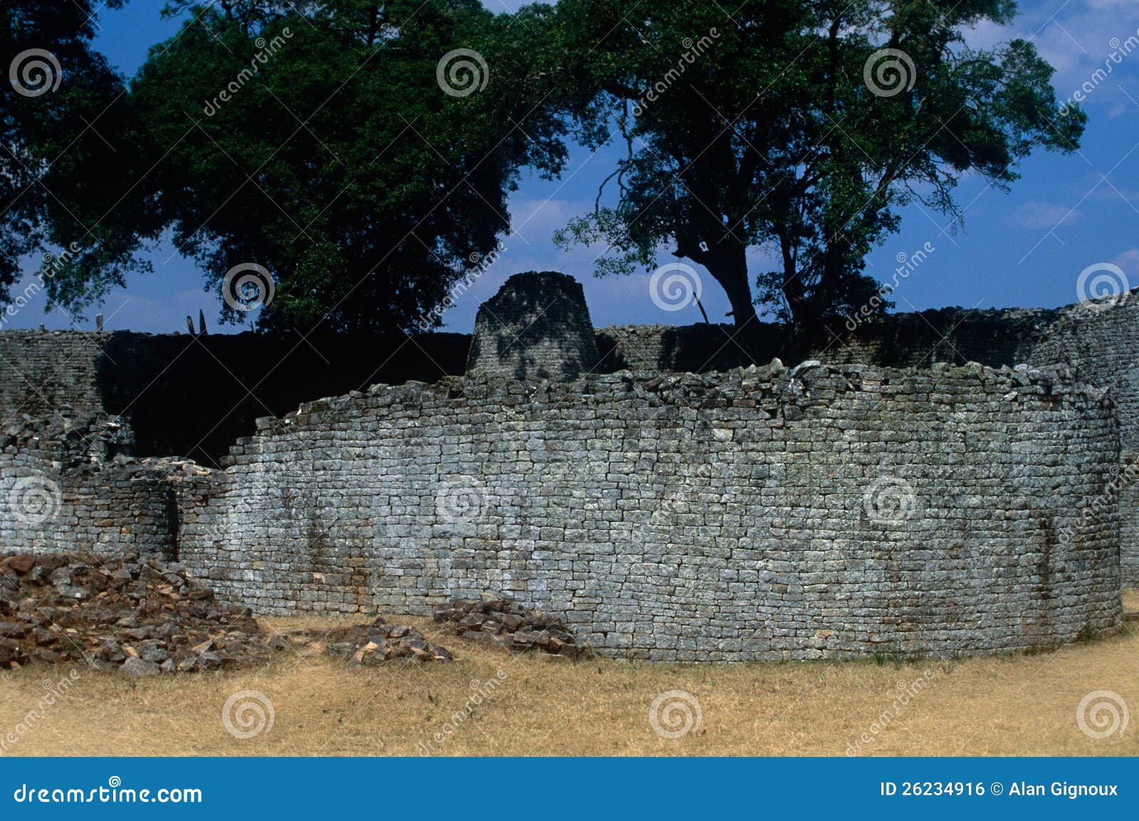 The Great Zimbabwe ruins editorial photo. Image of africa - 26234916