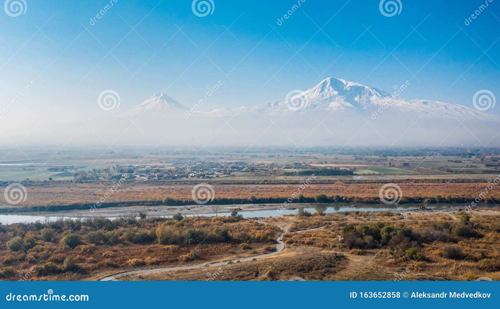 Greater Ararat and Little Ararat Stock Photo - Image of greater, scenic ...