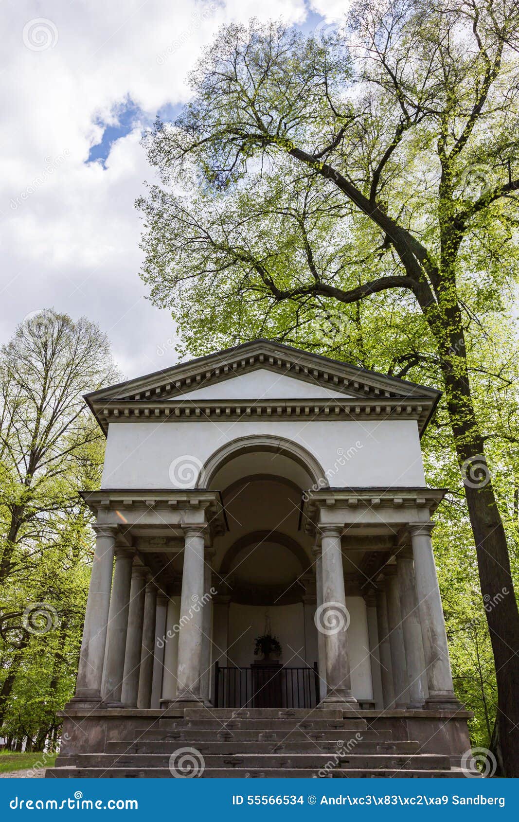 Greco-Roman Temple in Forest Stock Photo - Image of lawn, classical ...