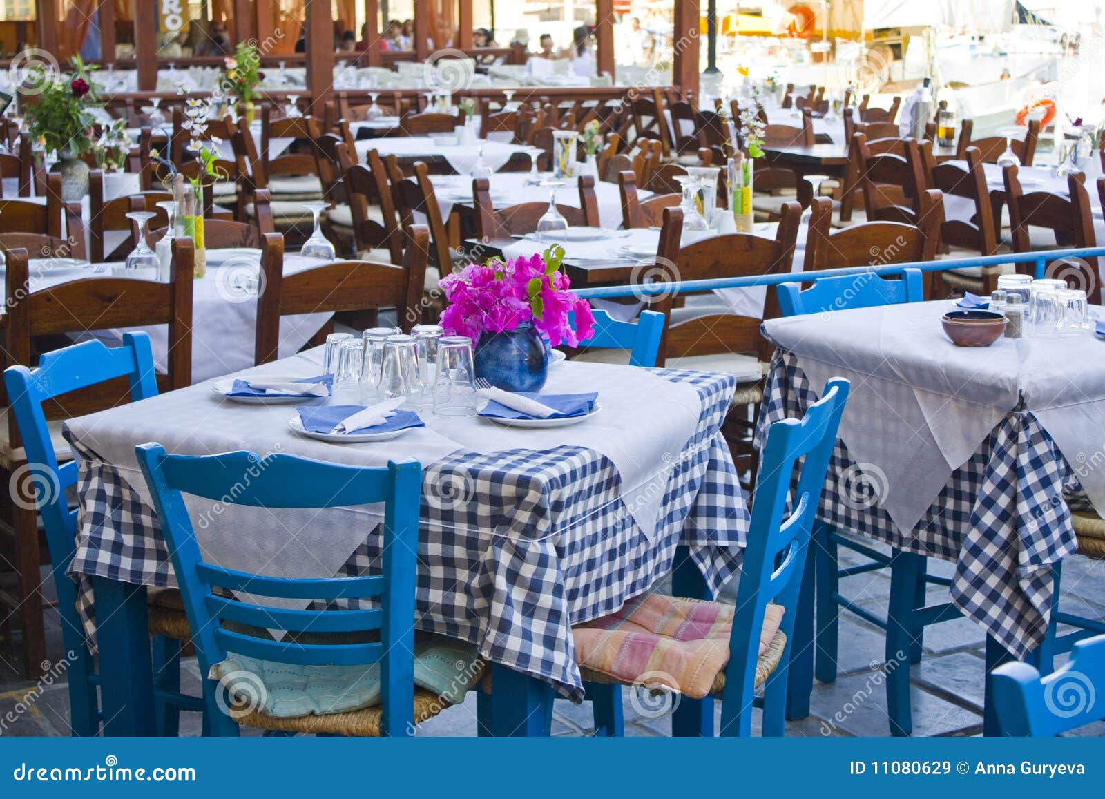 Greek cafe stock image. Image of setting, cafe, rethymno - 11080629