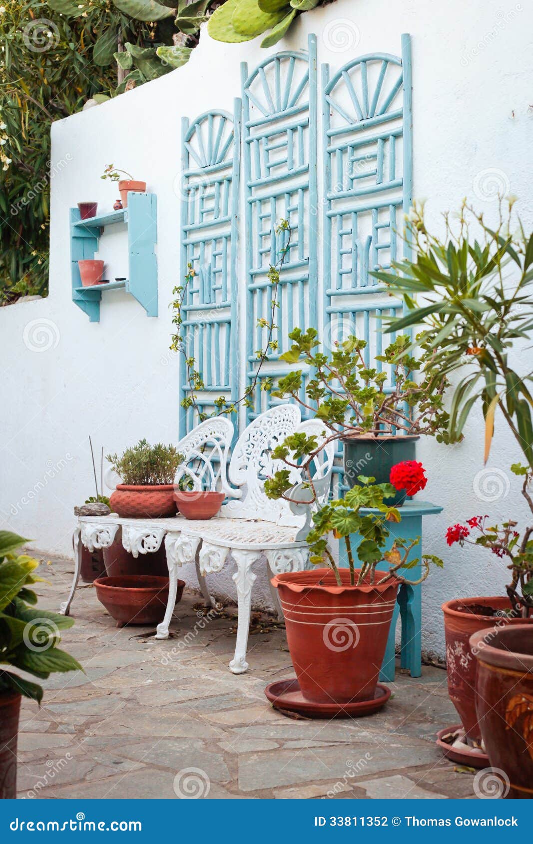 Greek courtyard stock photo. Image of mediterranean, vacation - 33811352