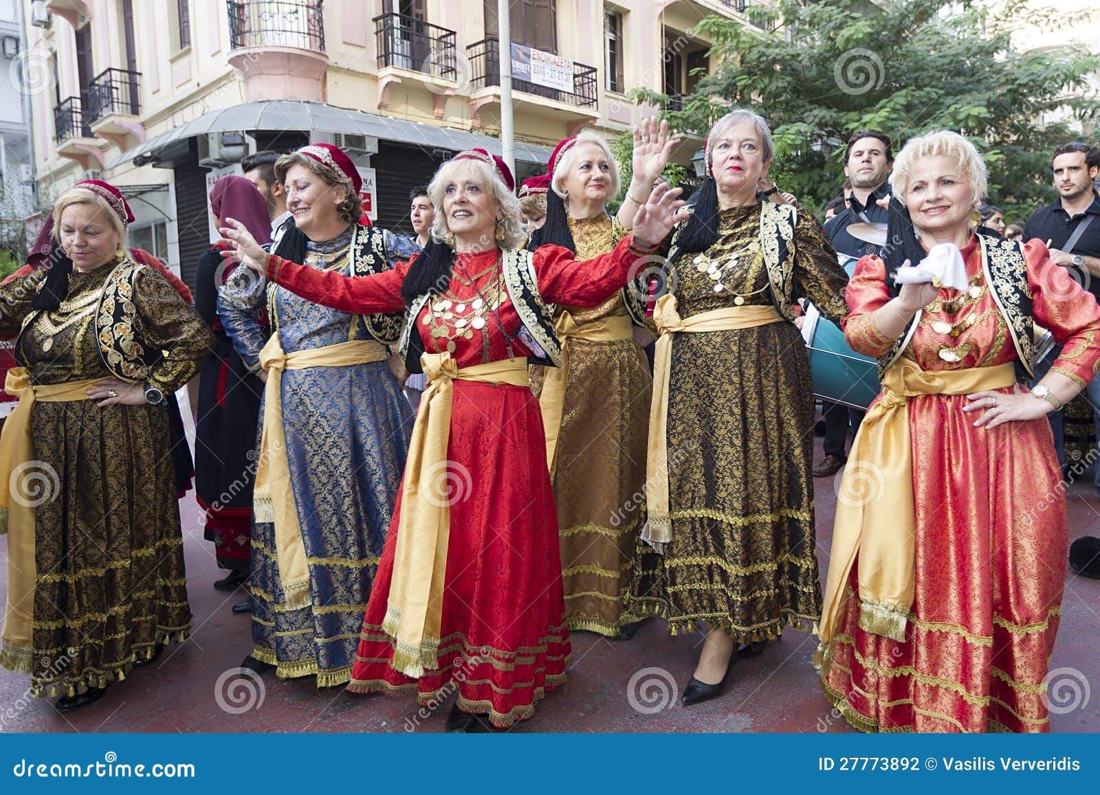 Greek folklore group editorial photography. Image of dancers - 27773892