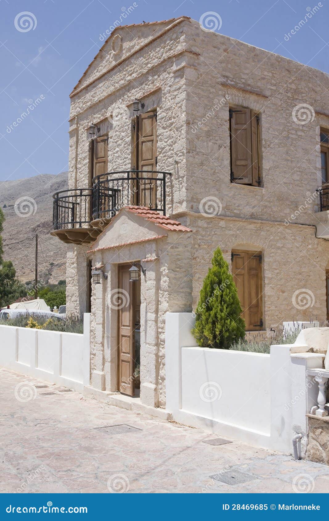 Greek house stock image. Image of island, vacation, holiday - 28469685