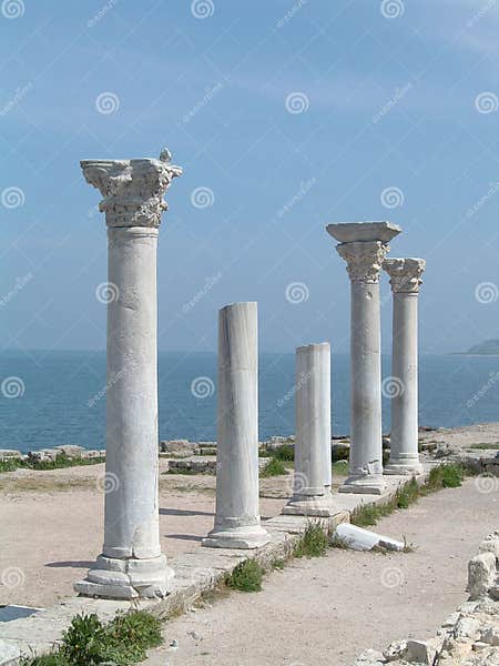 Greek pillars stock image. Image of architecture, blue - 925795