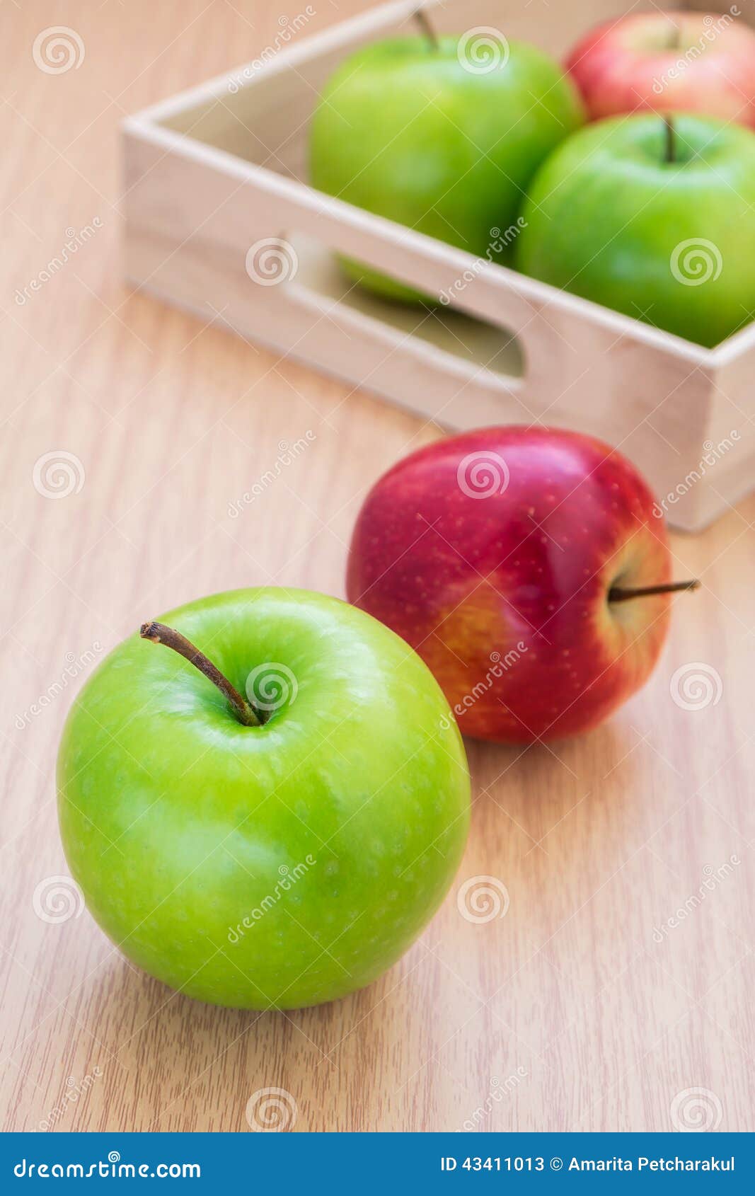Green apple and red apple stock image. Image of fresh - 43411013