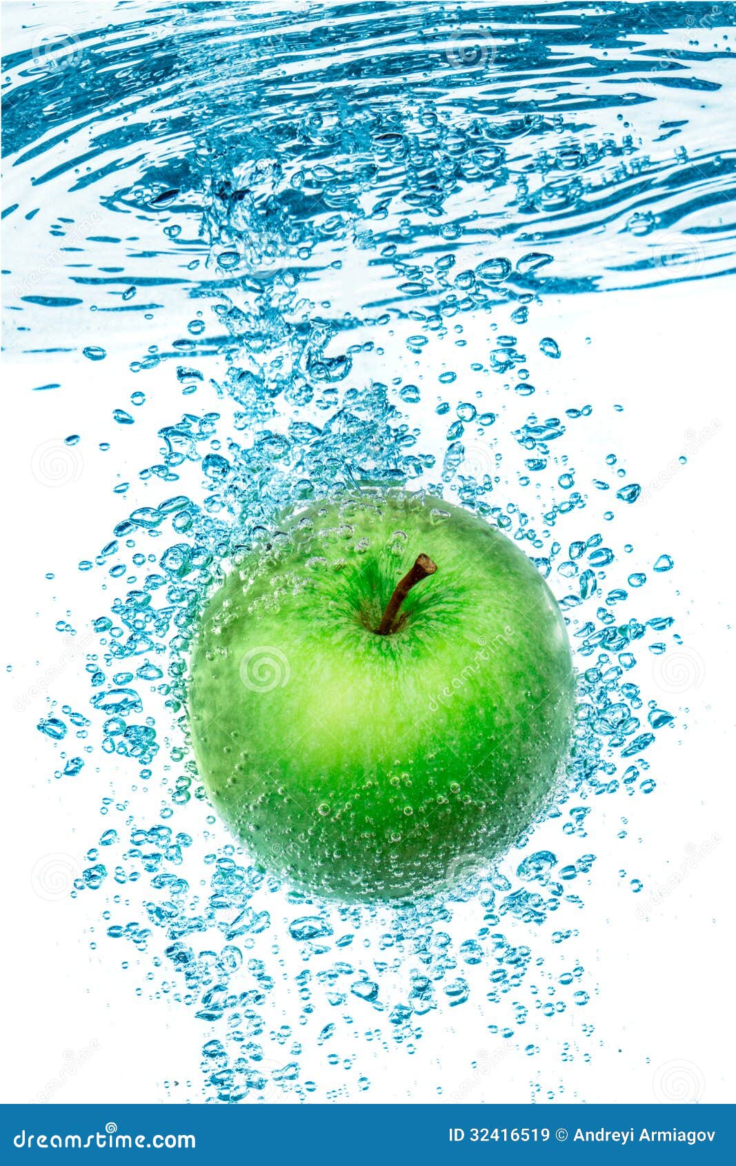 Green Apple in the Water. stock image. Image of healthy - 32416519