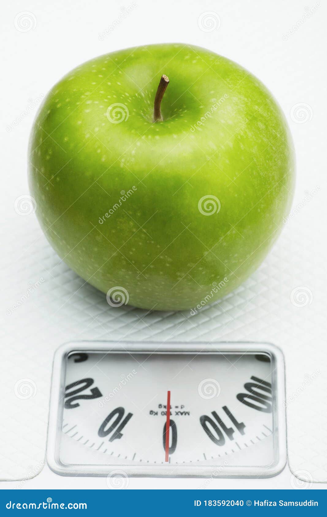 Green Apple on a Weighing Scale Stock Photo - Image of organic, still ...