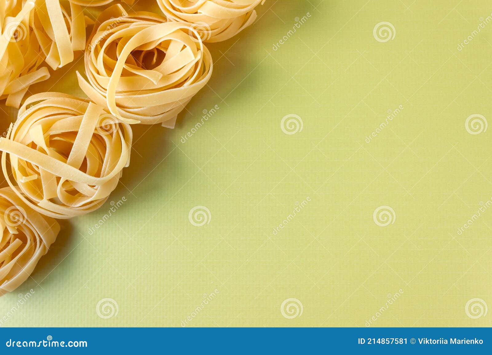 Green Background with Raw Spaghetti. Top View, Copy Space Stock Image ...