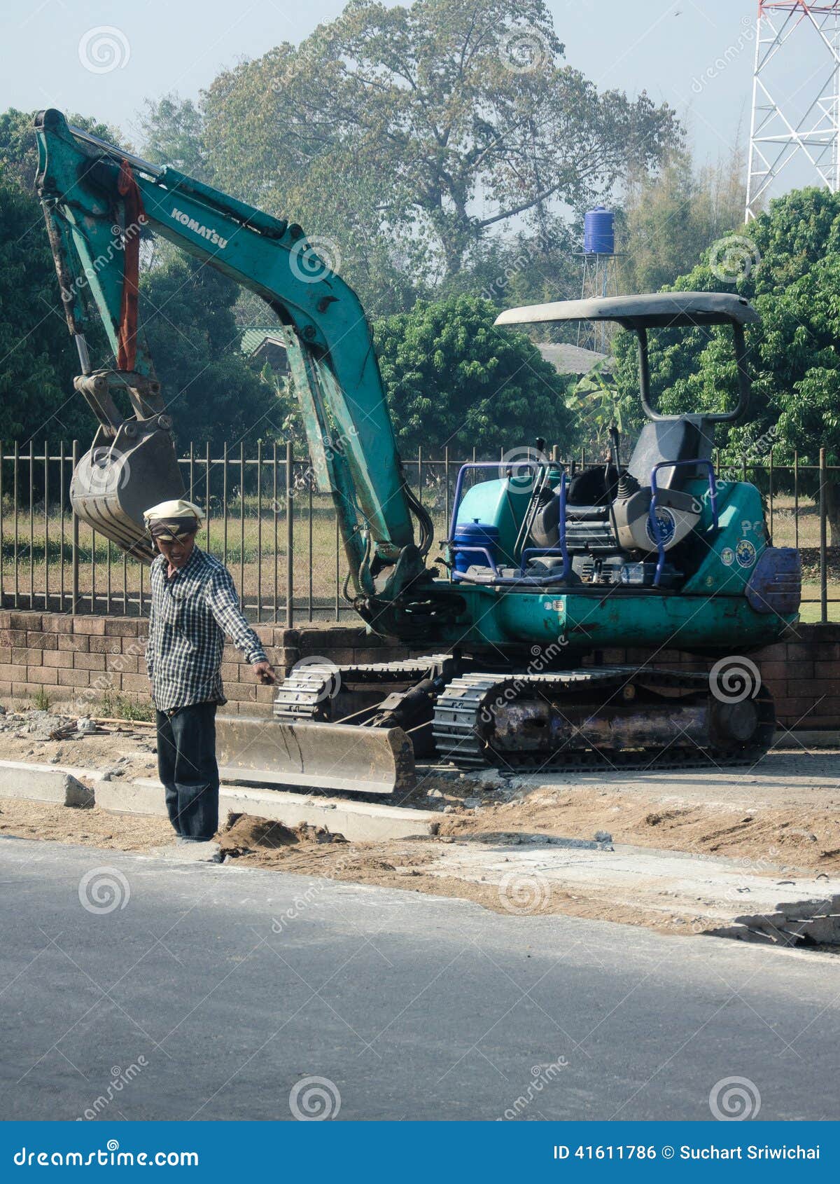 Green Backhoe editorial photo. Image of mover, building - 41611786