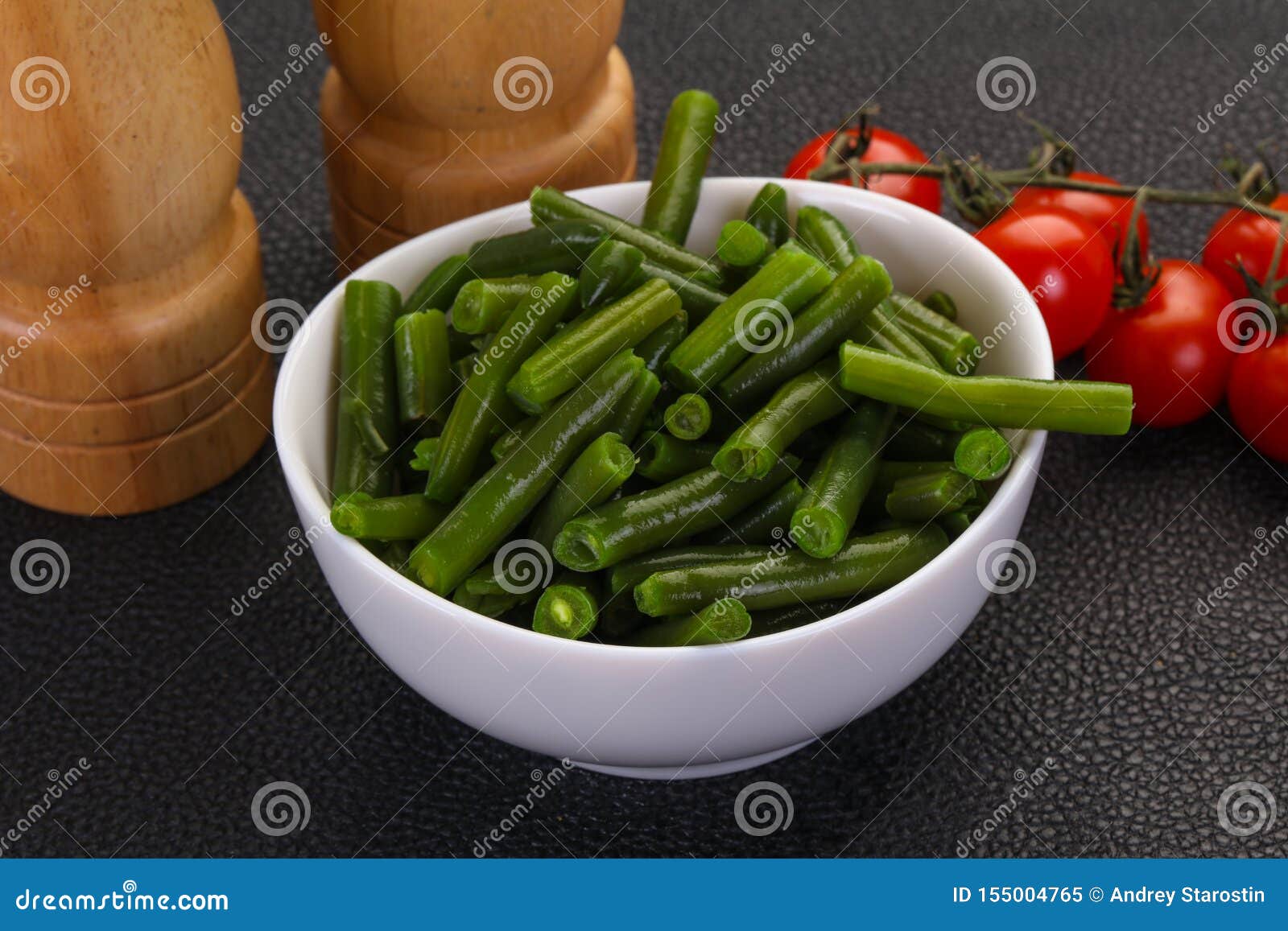 Green beans in the bowl stock image. Image of cooked - 155004765