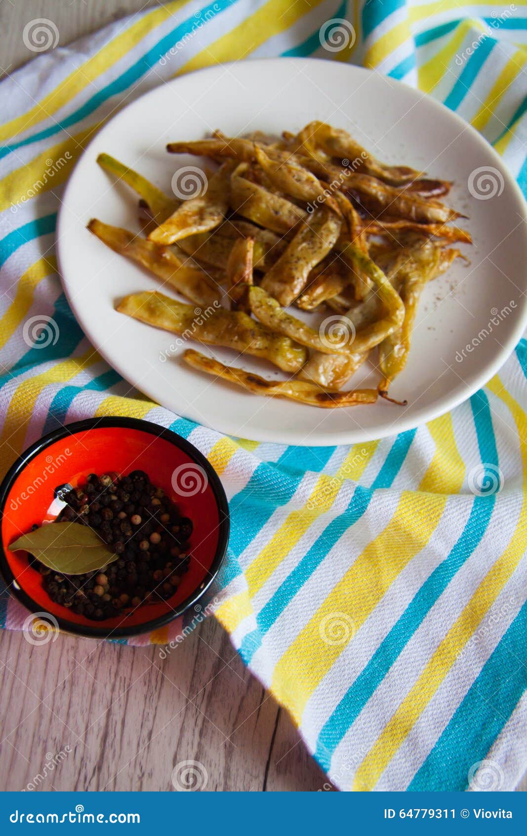 Green beans on plate stock image. Image of produce, ingredients - 64779311