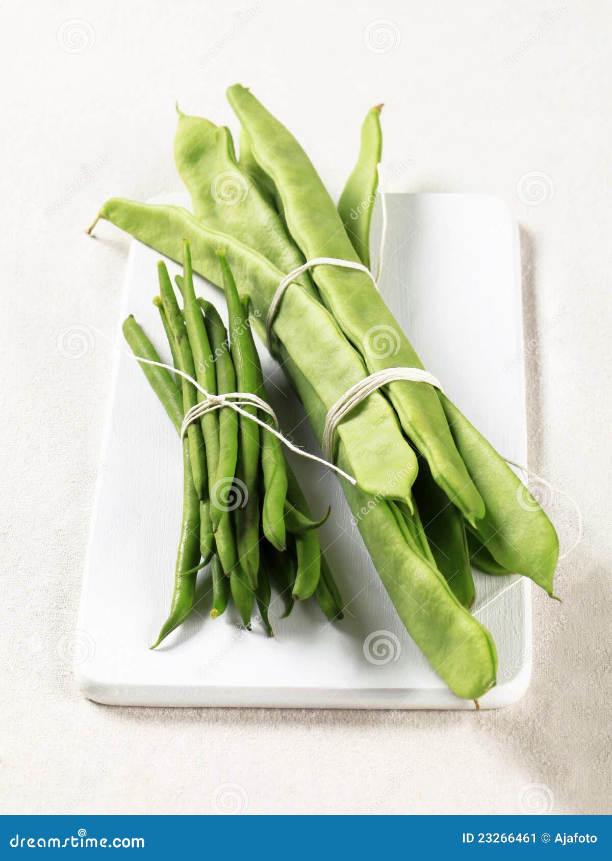 Green beans and snow peas stock image. Image of studio - 23266461