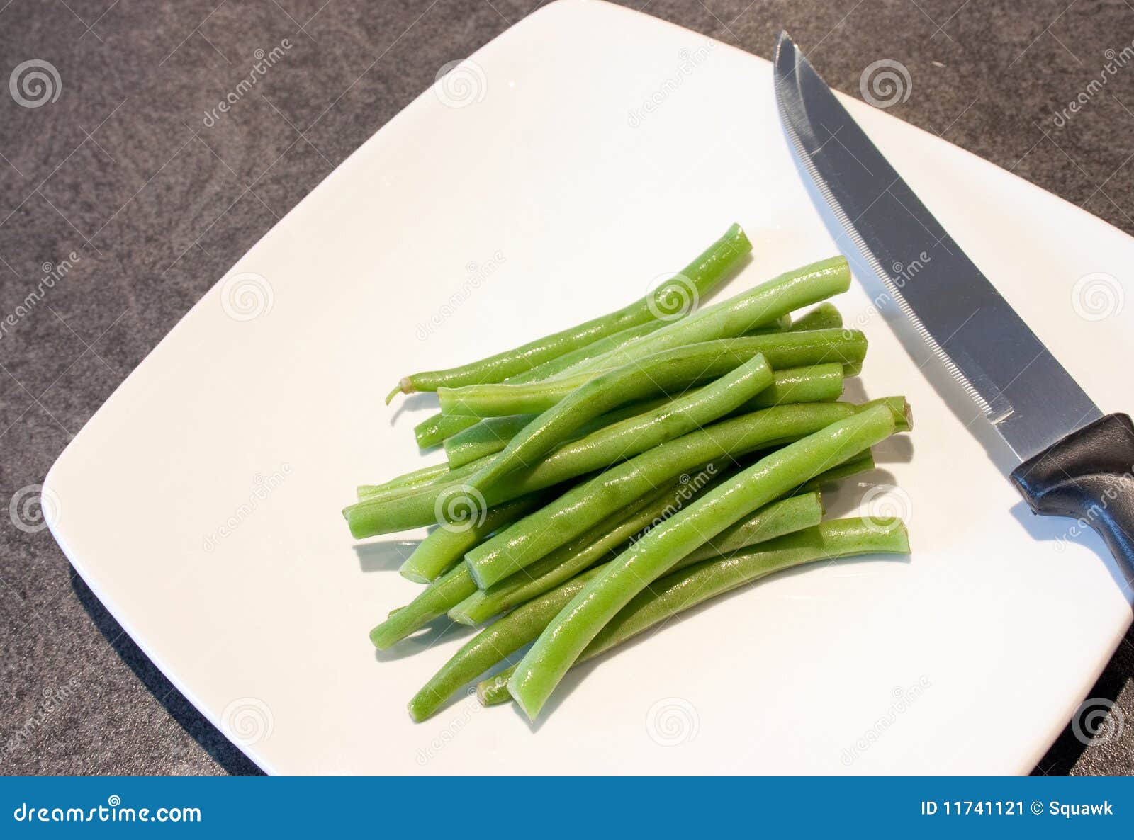 Green Beans on a White Plate Stock Image - Image of diet, green: 11741121