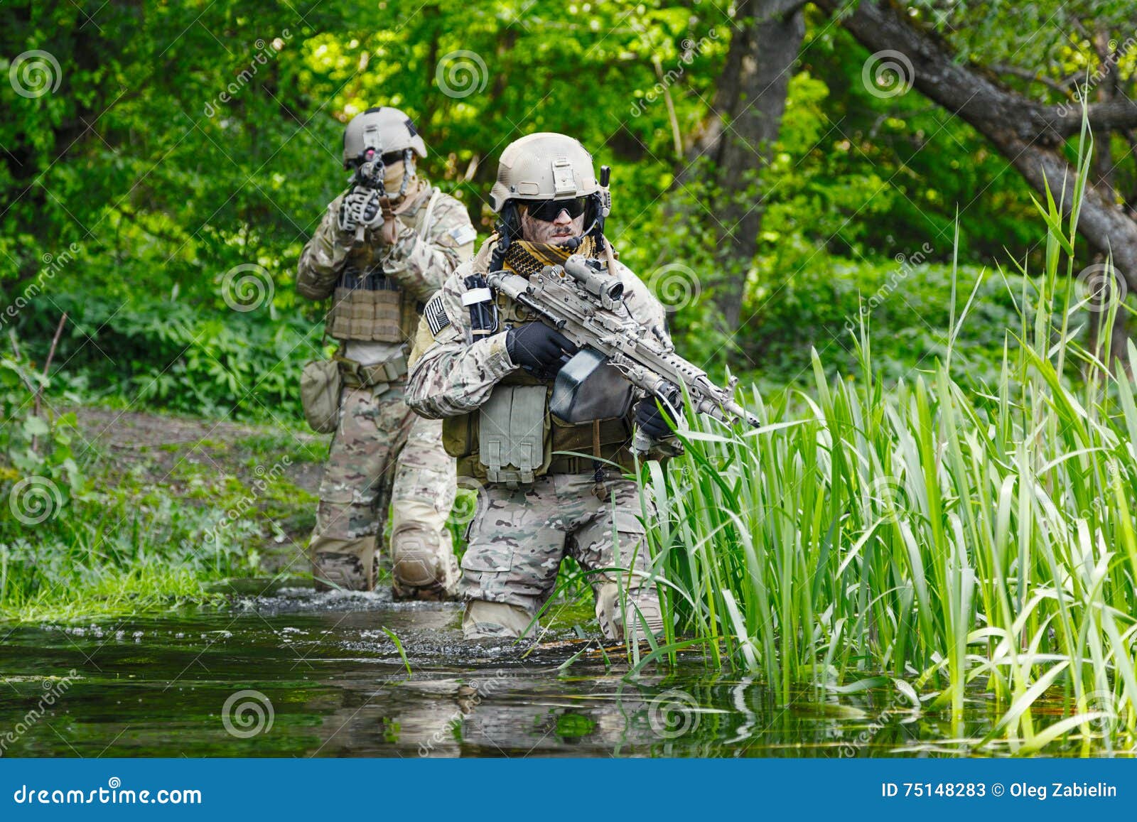 Green Berets Soldiers in Action Stock Image - Image of recon, nato ...