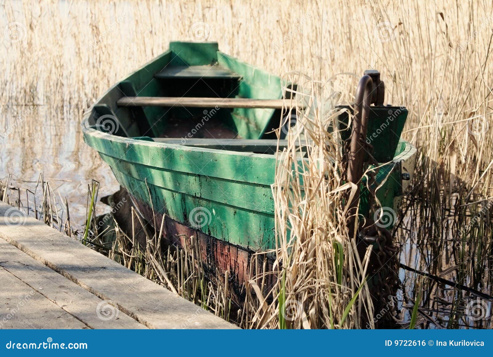 Green boat stock photo. Image of tranquil, coast, stream - 9722616