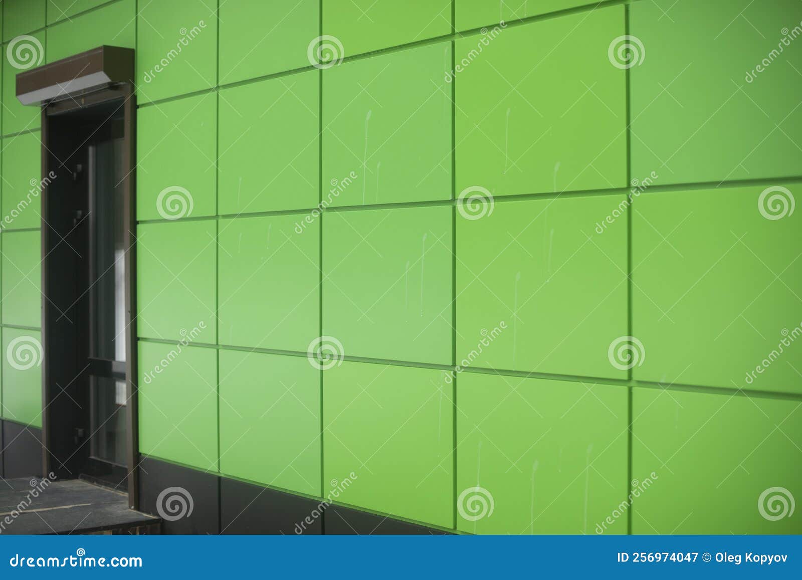 Green Building. One-storey Office Stock Image - Image of home, center ...
