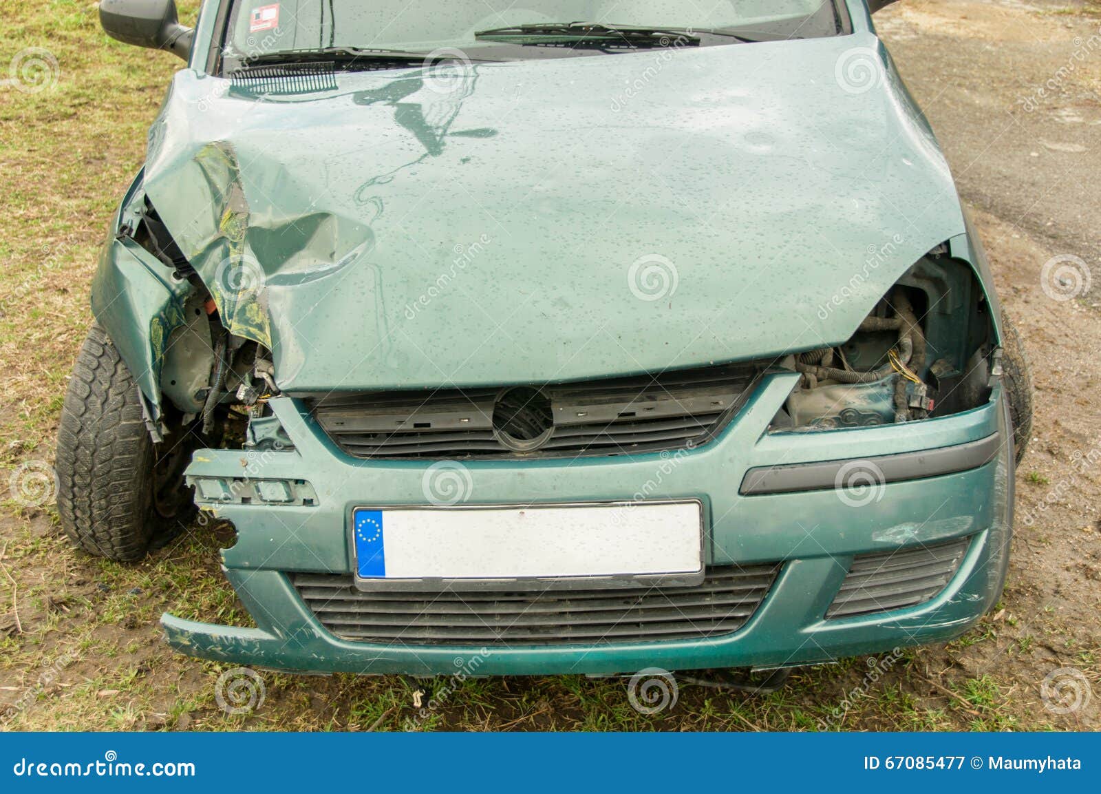Green car have an accident stock image. Image of insurance - 67085477