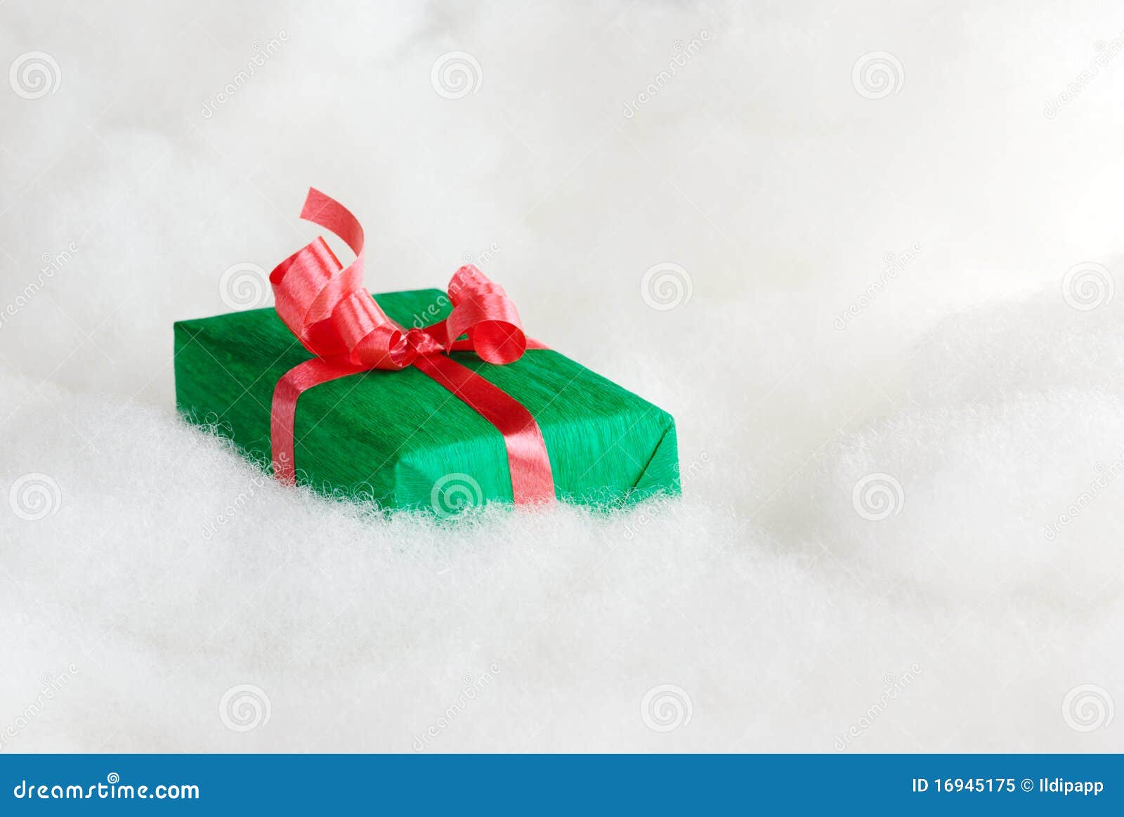 Green Christmas Gift stock image. Image of white, advent - 16945175