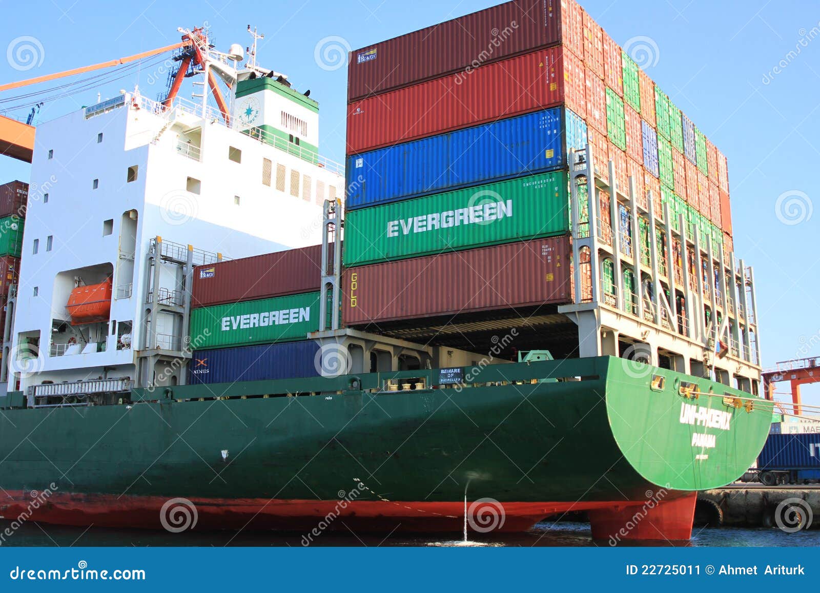 Green container ship editorial photo. Image of freighter - 22725011