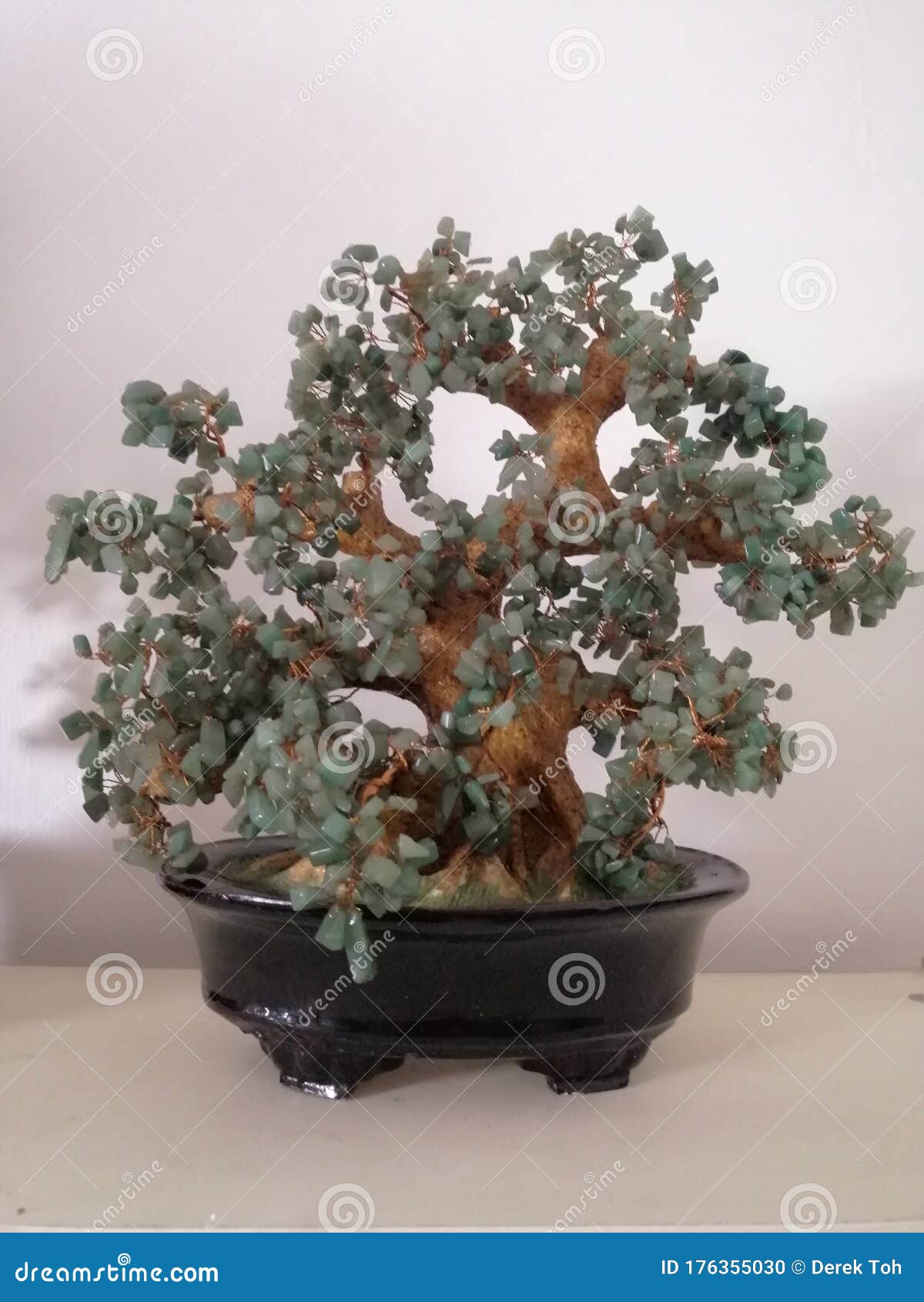 Green Crystal Tree Deco stock photo. Image of green - 176355030