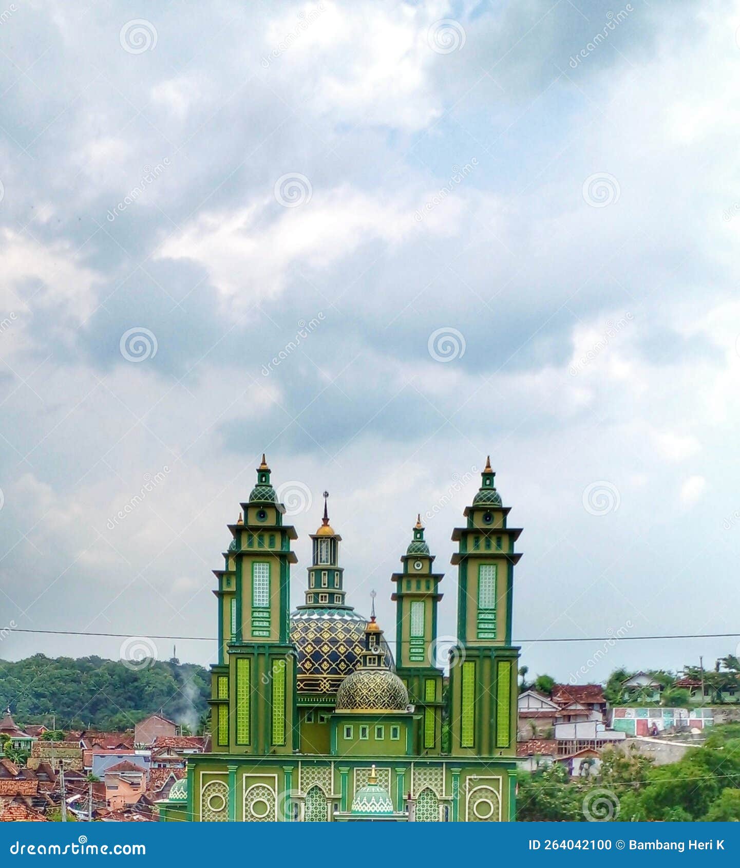 The Green Domed Mosque Looks Beautiful Stock Photo - Image of domed ...