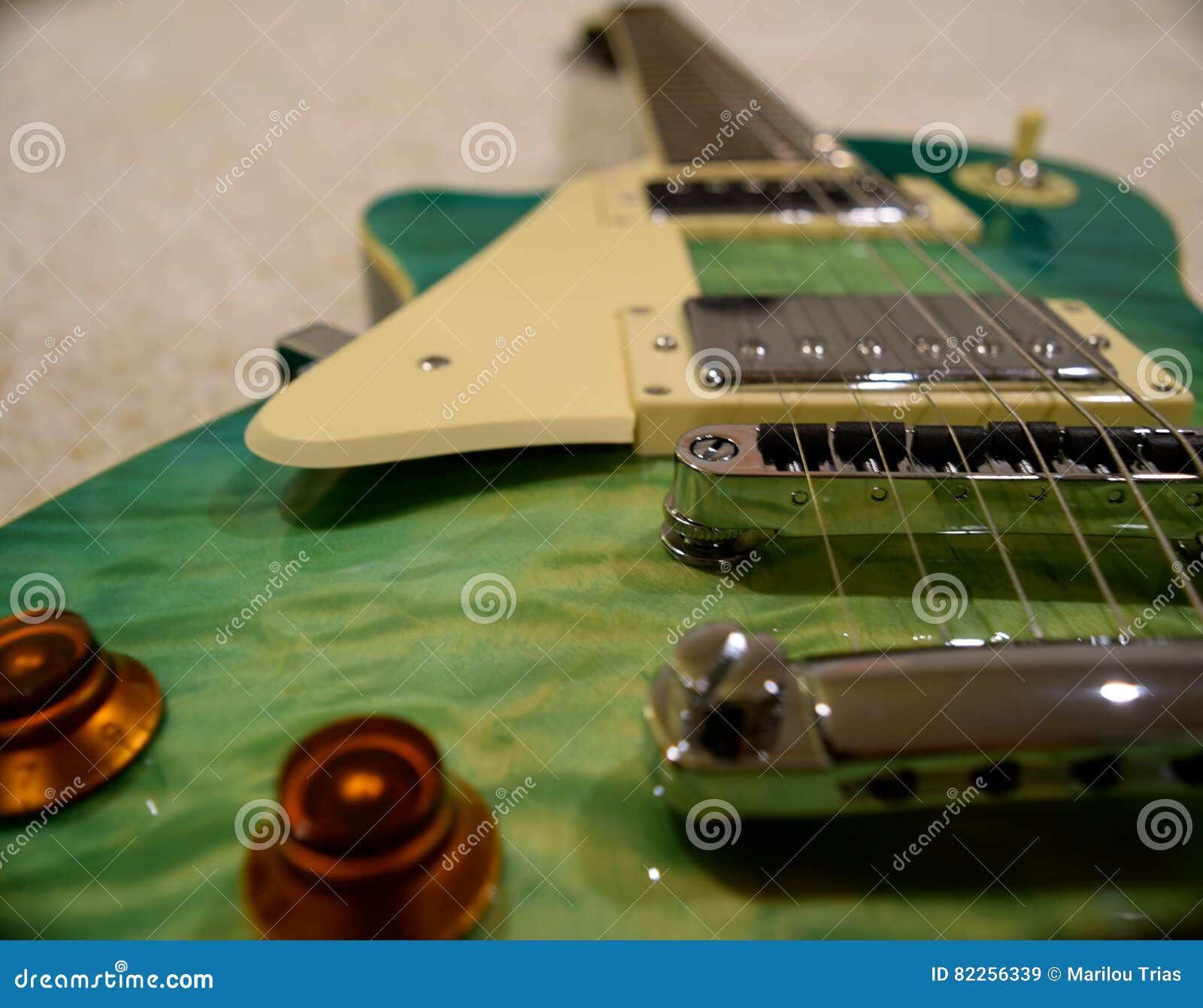 Green Electric Guitar 3 stock image. Image of notes, steel - 82256339