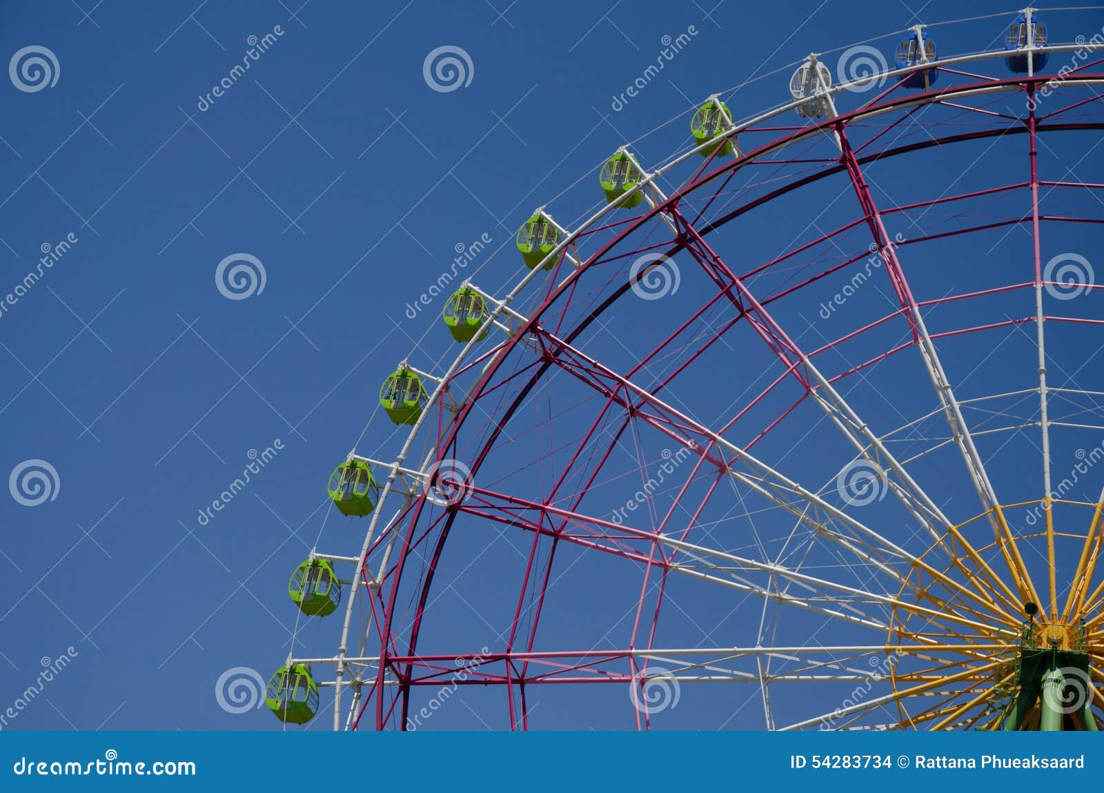 Green ferris wheel stock photo. Image of amusement, outdoor - 54283734