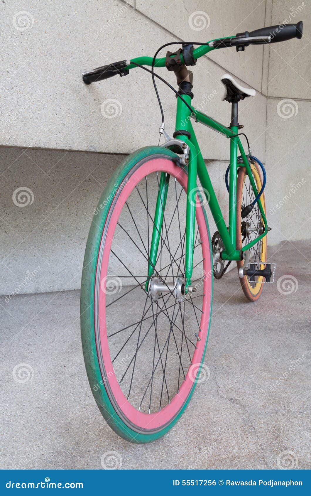 Green Fixed Gear Bicycle at Building Stock Photo - Image of sport, city ...