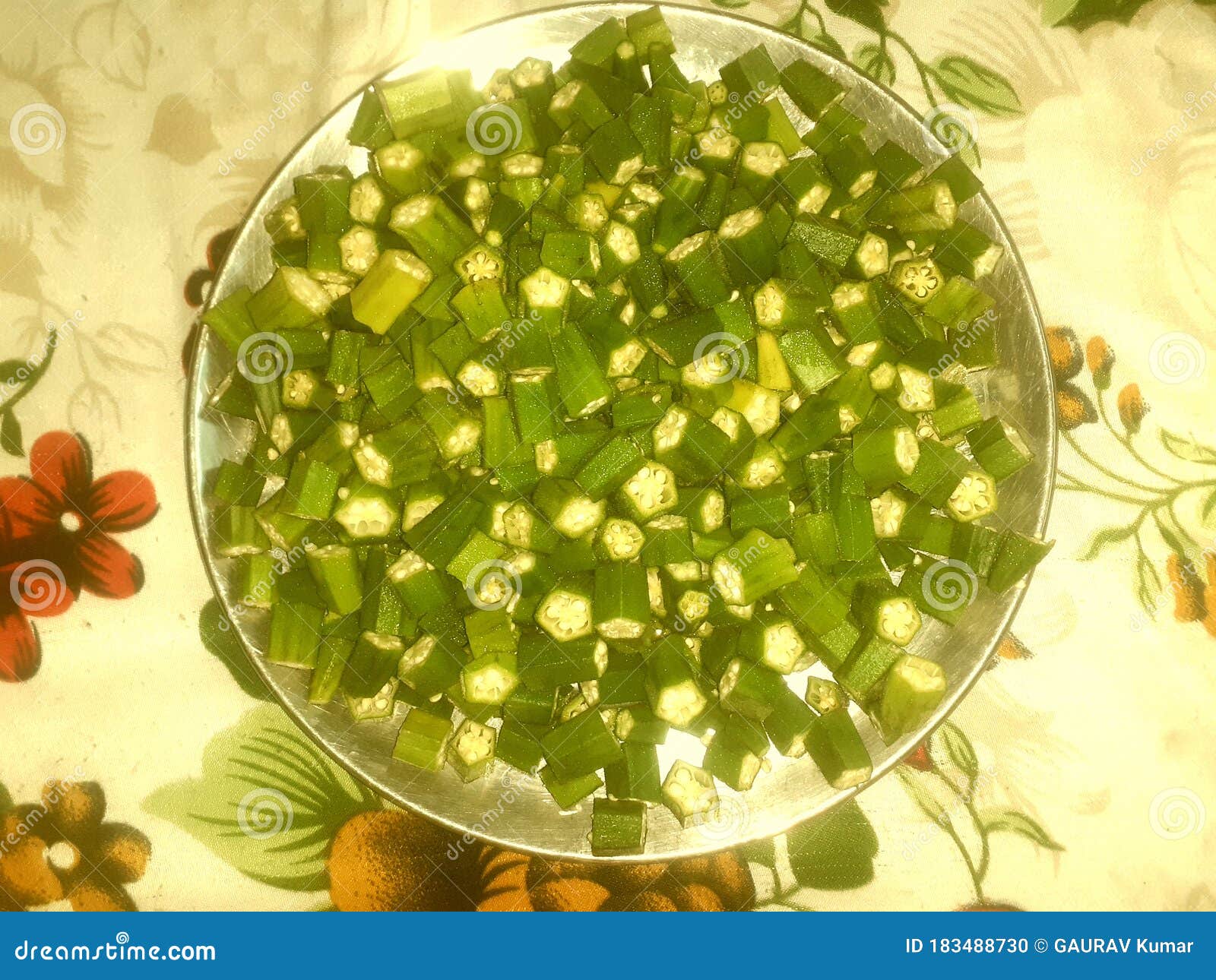 Green food design stock photo. Image of vegetable, dish - 183488730