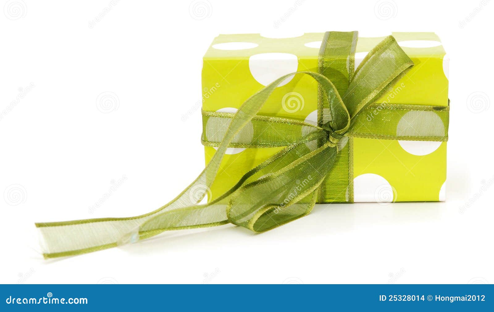 Green Gift Box stock photo. Image of paper, path, pattern - 25328014