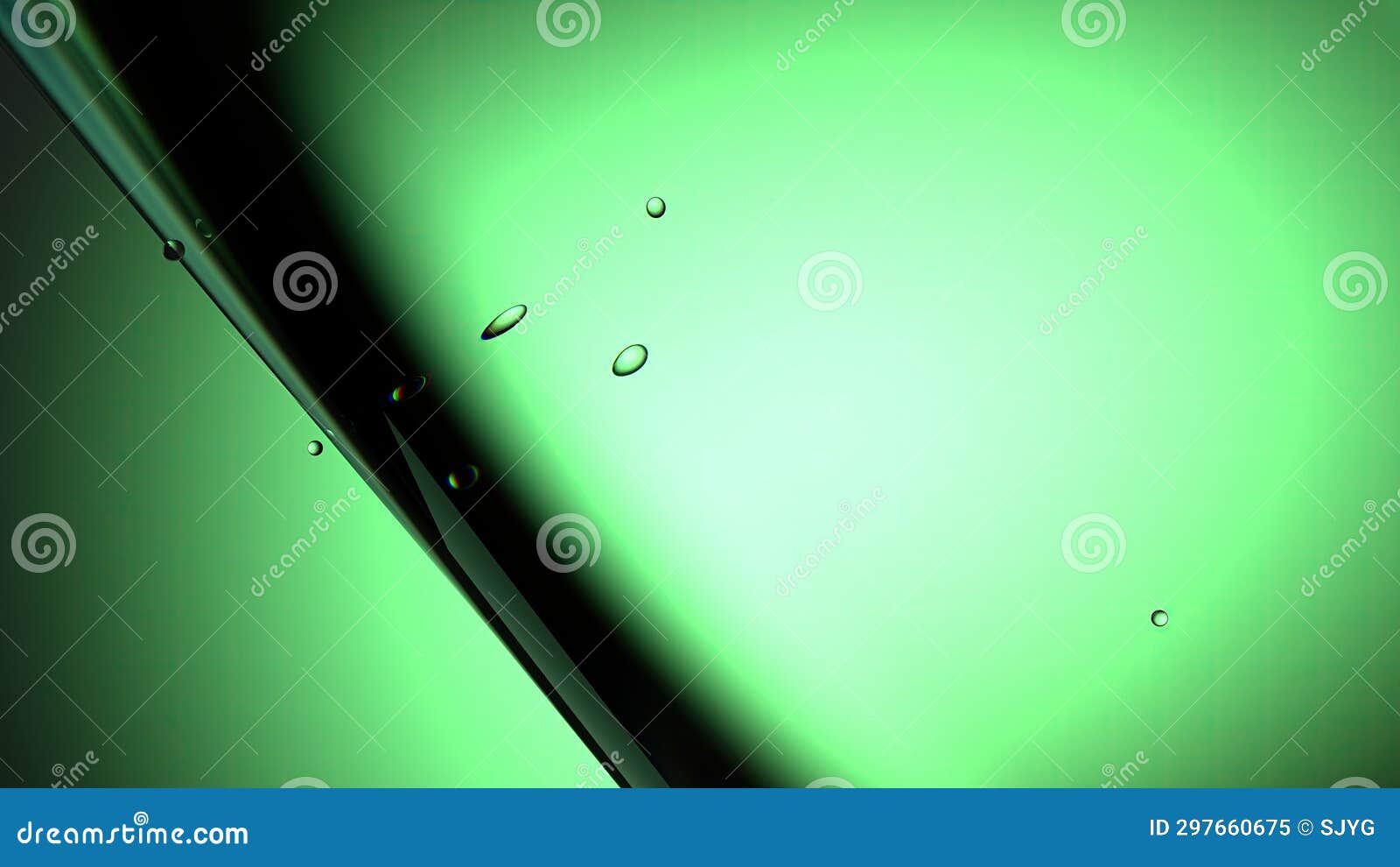 Green Glass Refreshing Mysterious Refraction and Reflection Elegant ...