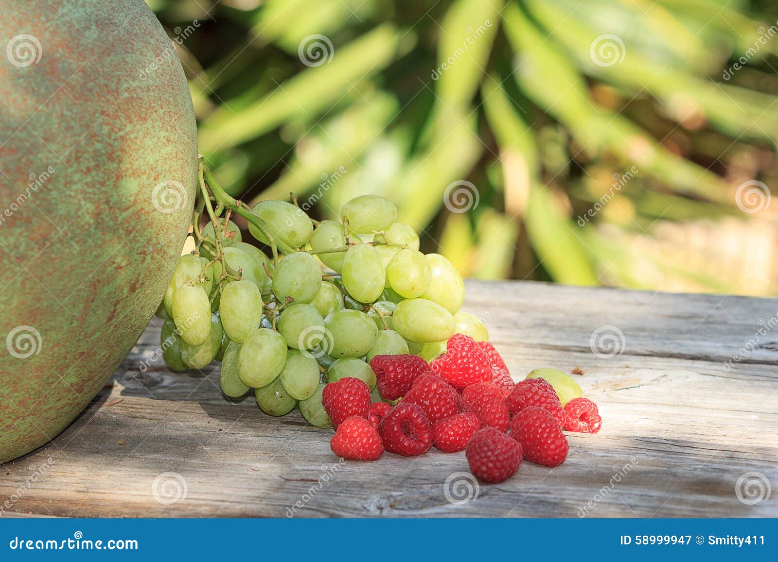 Green Grapes and Raspberries Stock Image - Image of food, rustic: 58999947