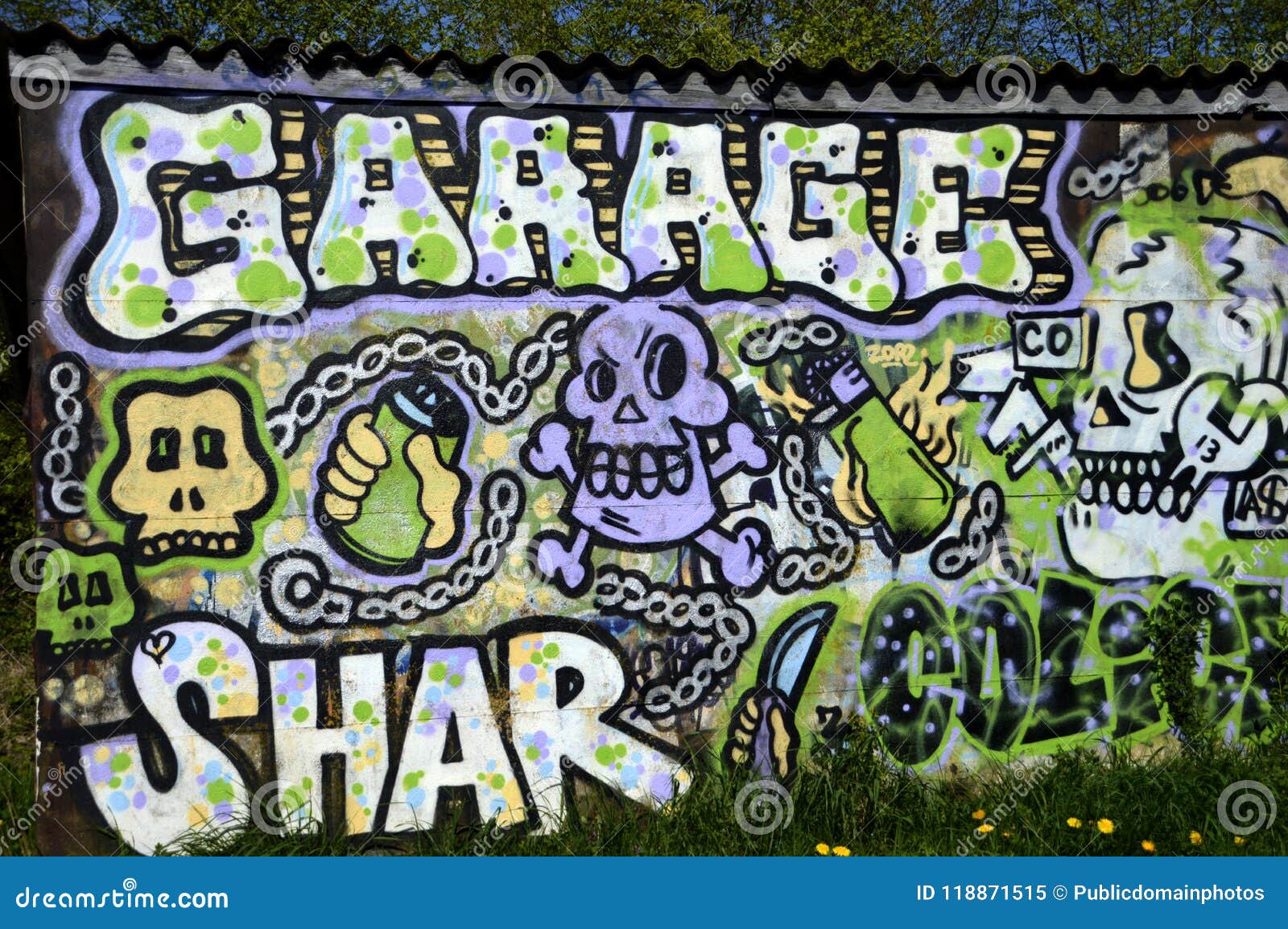 Green, Grass, Art, Graffiti Picture. Image: 118871515