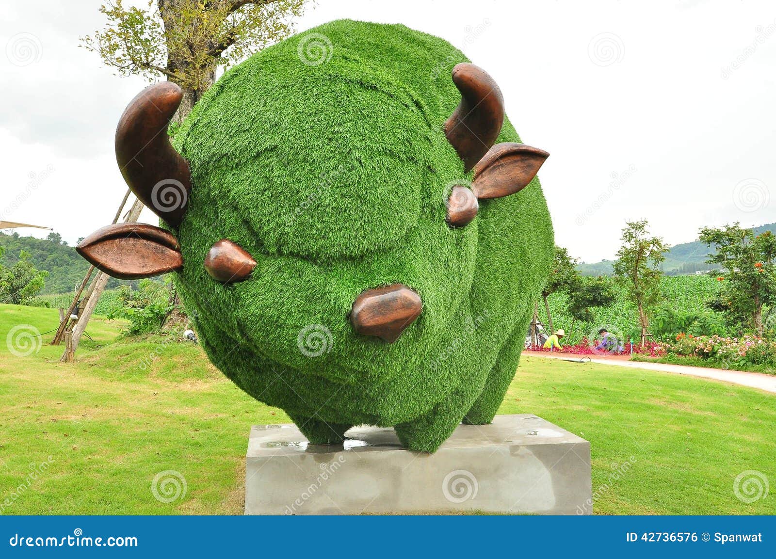 Green grass bull statue stock photo. Image of statue - 42736576