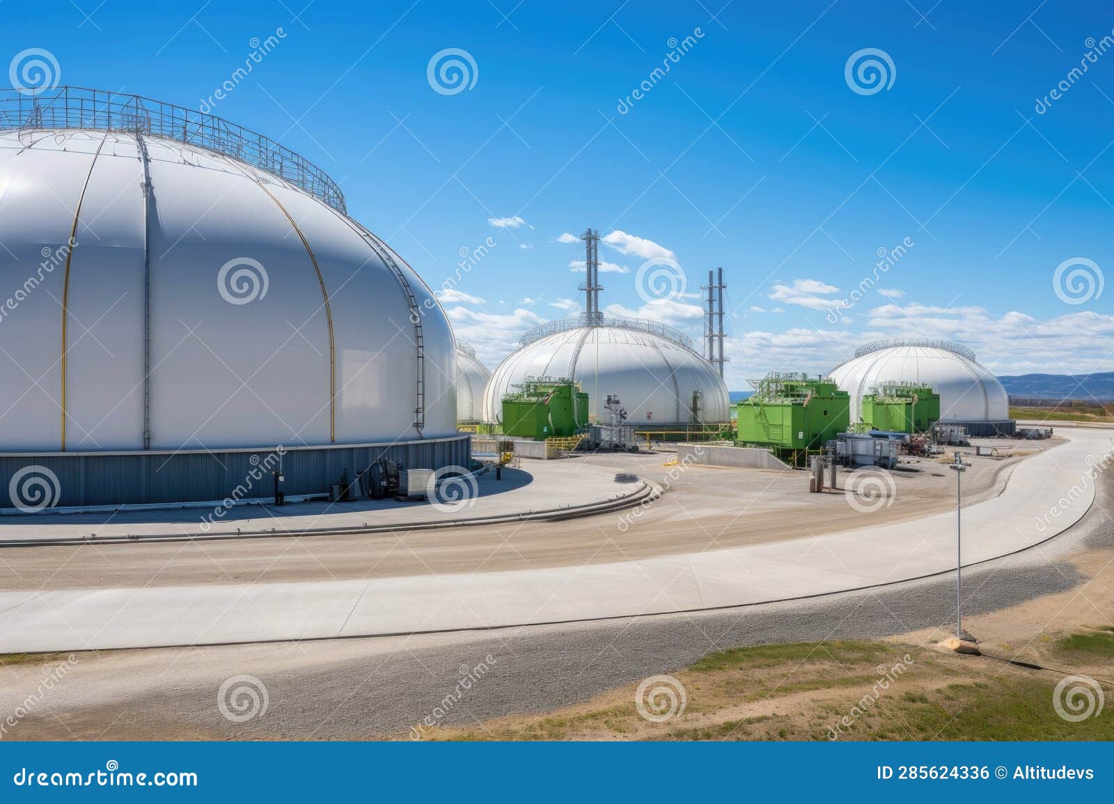 Green Hydrogen Storage Tanks in Renewable Energy Facility Stock ...