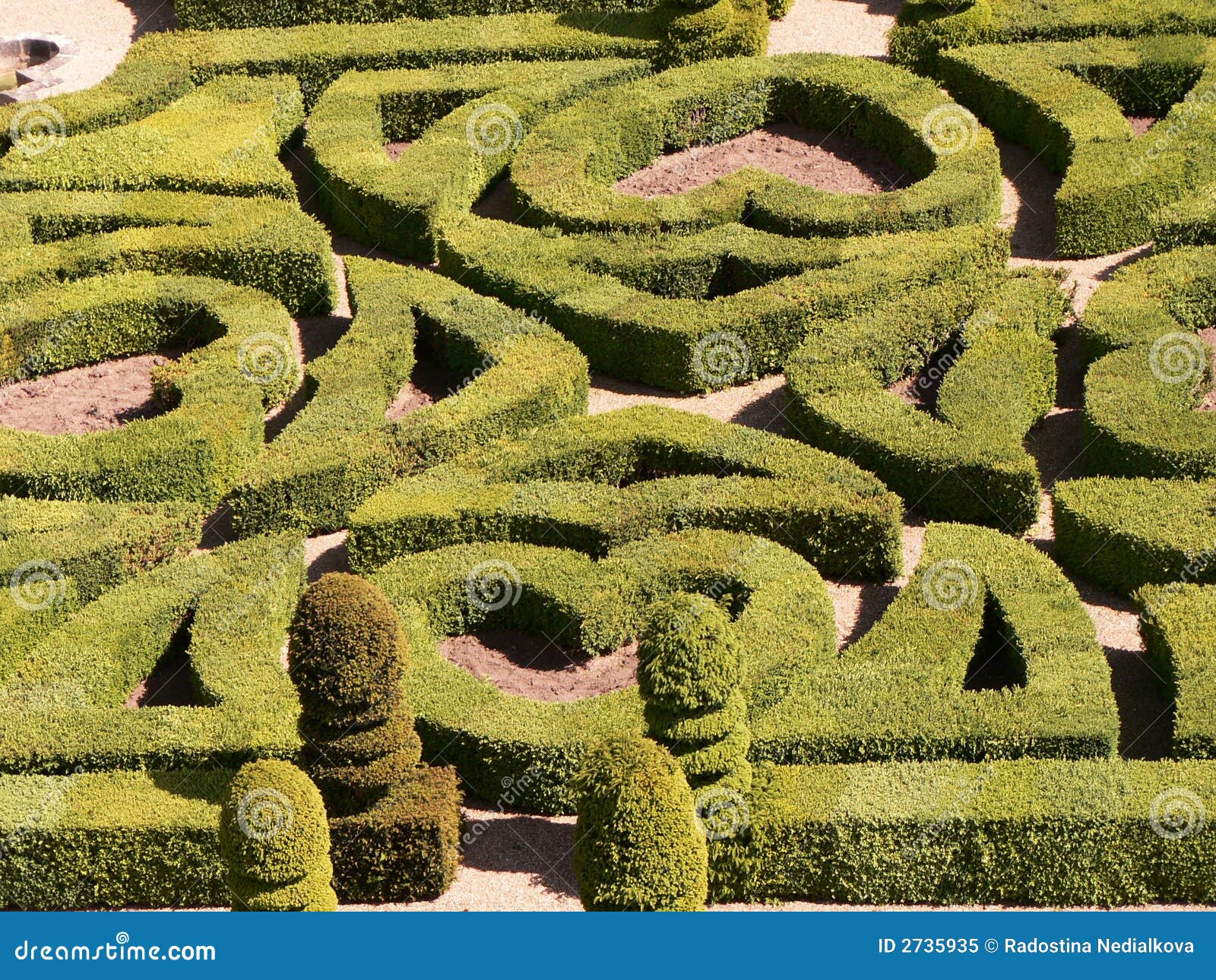 Green Labyrinth stock image. Image of chateau, gravel - 2735935