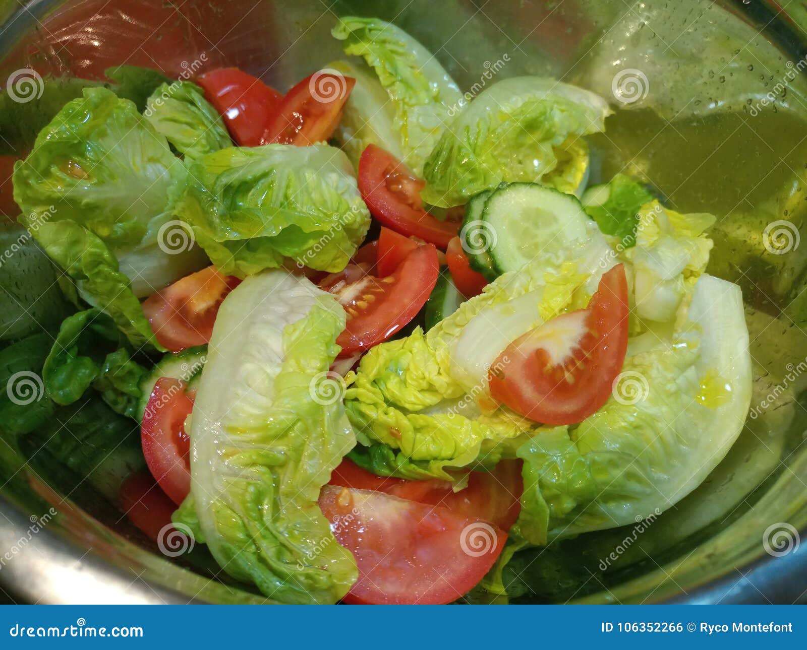 Crispy fresh washed salad stock photo. Image of green - 106352266