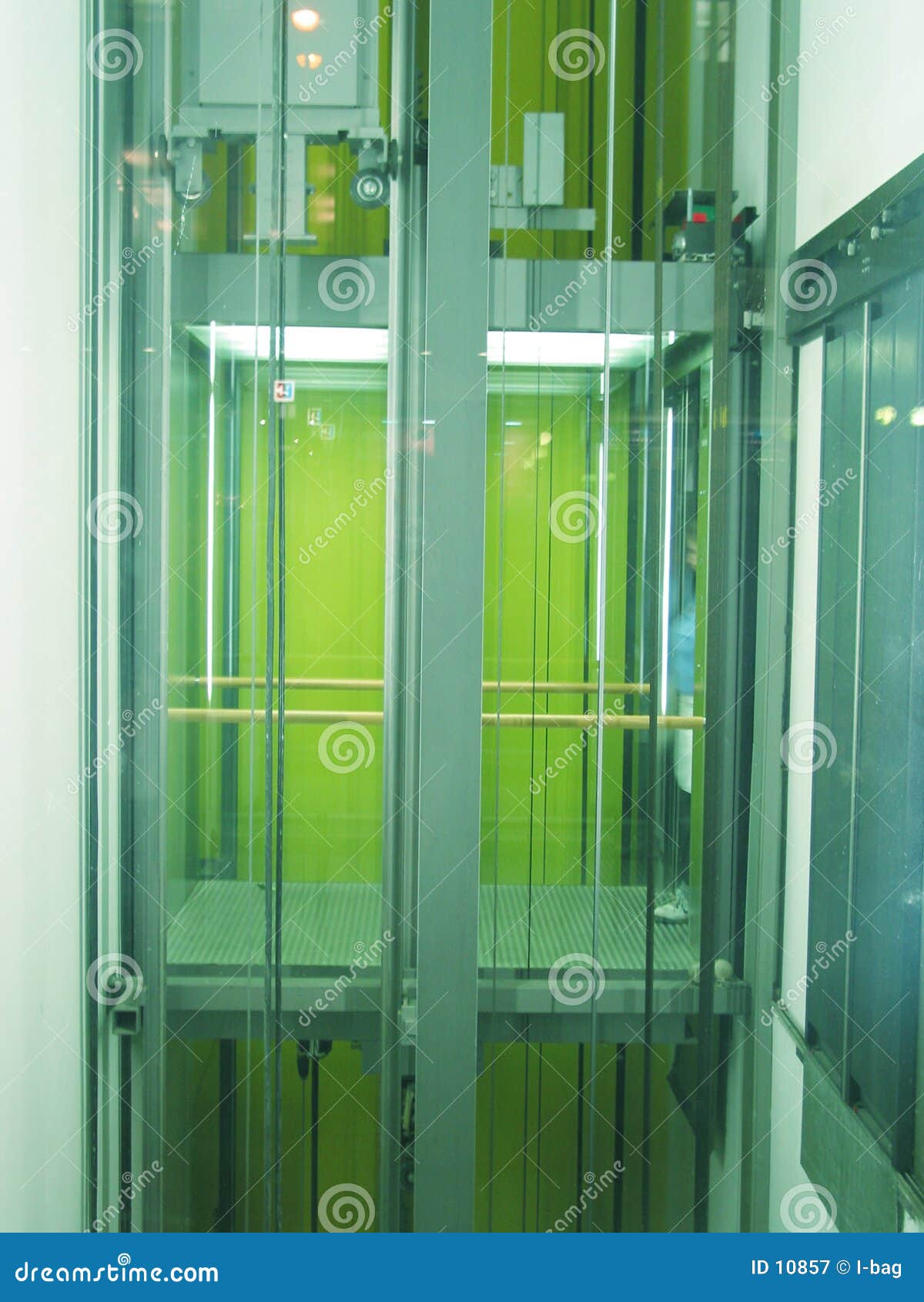 Green lift at n ight stock image. Image of work, night, urban - 10857