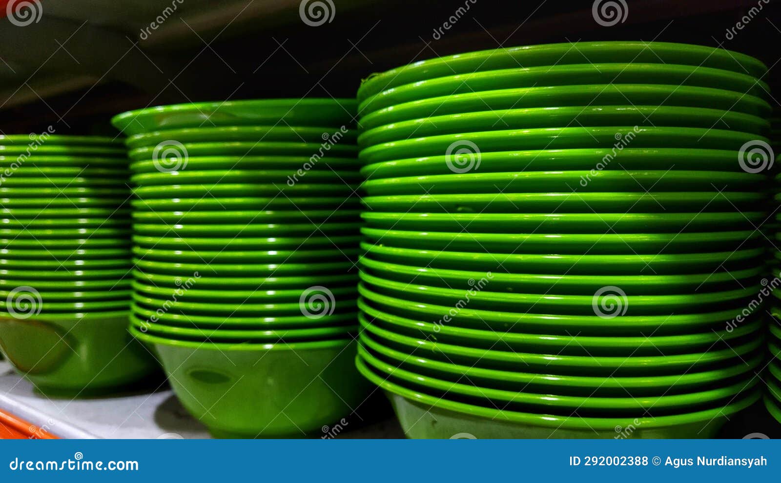 Green melamine plate stock photo. Image of pattern, design - 292002388