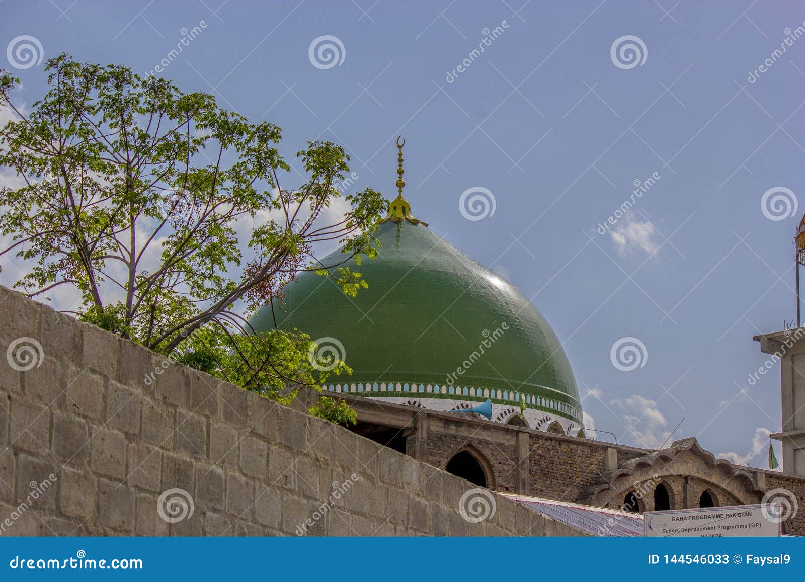 A minar of a Masjir editorial stock photo. Image of called - 144546033