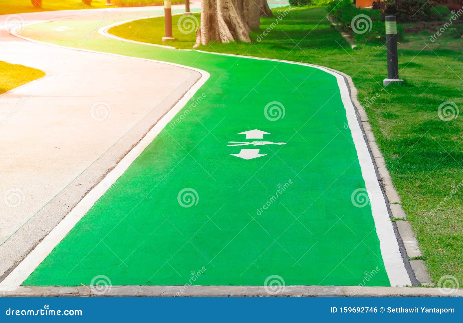 Green Path Way for Workout or Running and Walk Way in Public Park ...