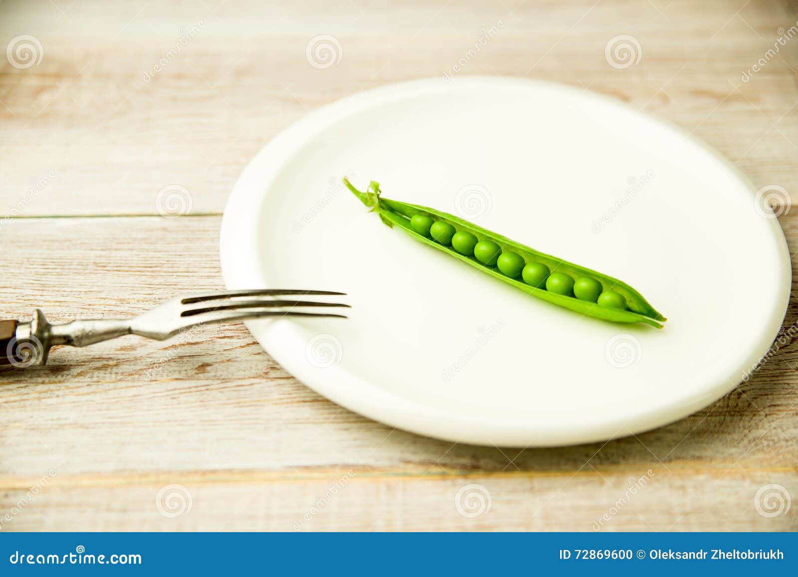 Green Pea Pod on the White Plate. Stock Photo - Image of disclose, diet ...