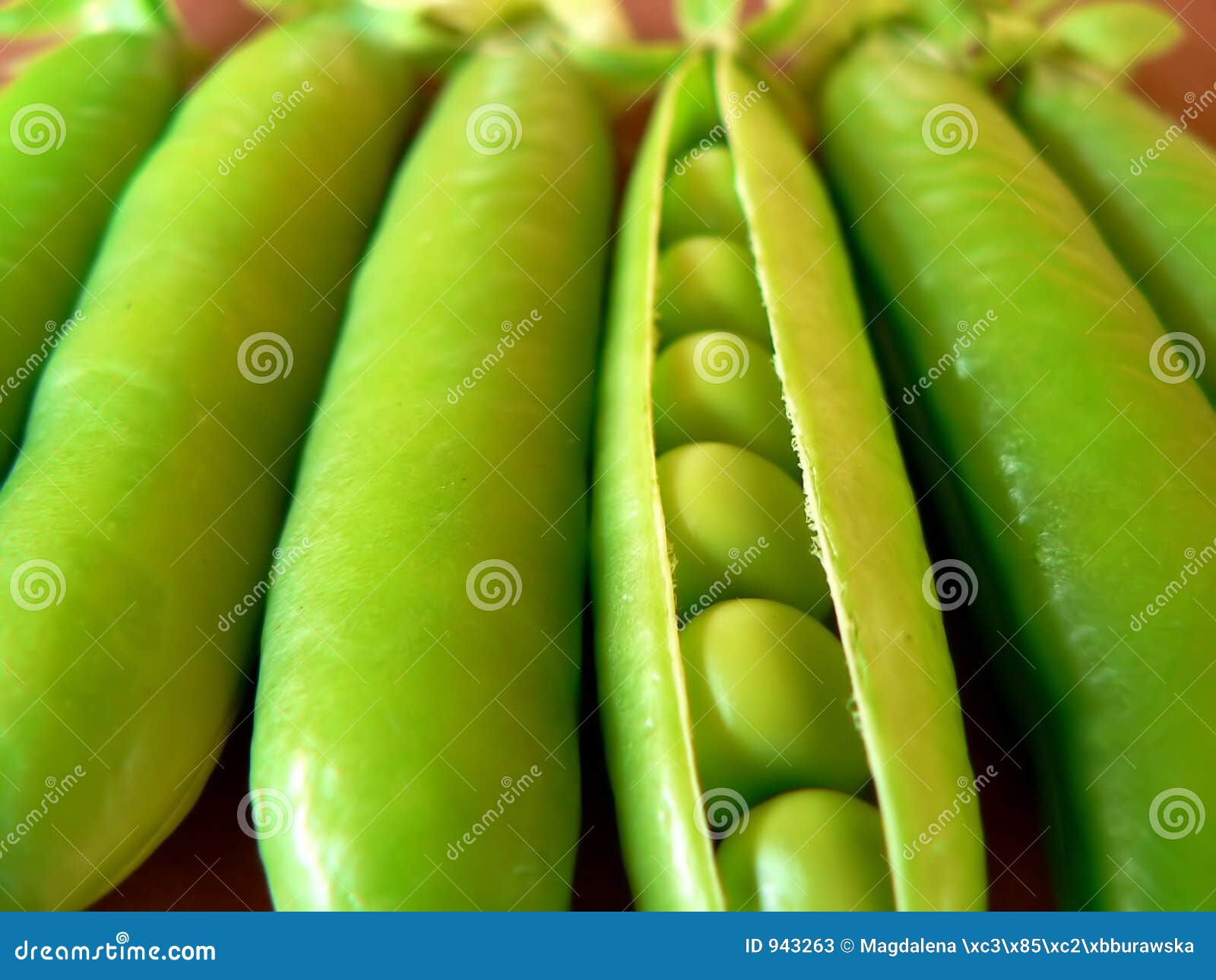 Green peas stock image. Image of food, diet, nutrition - 943263