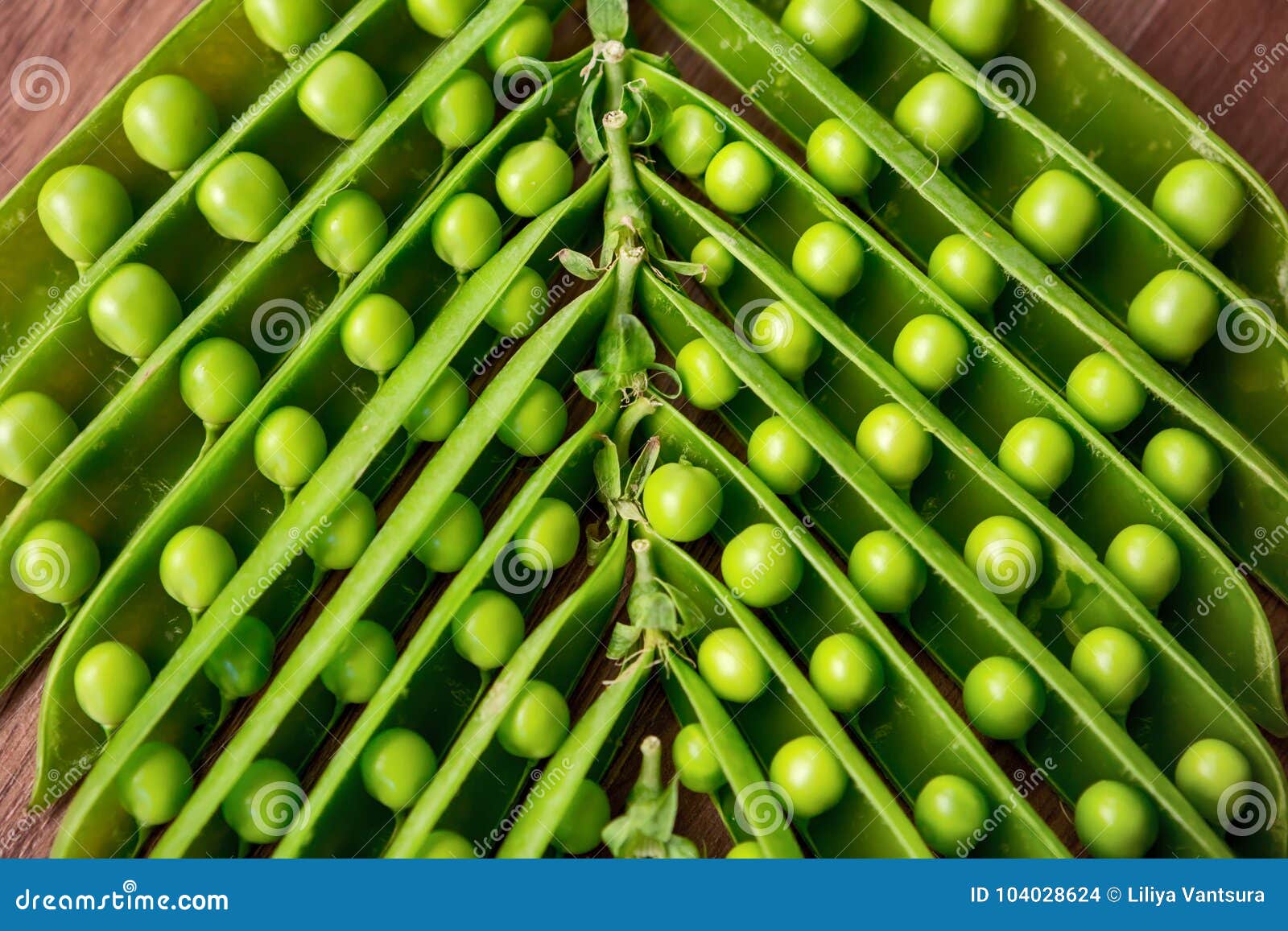 Green Peas, Open Pea Sticks Stock Photo - Image of meal, cover: 104028624
