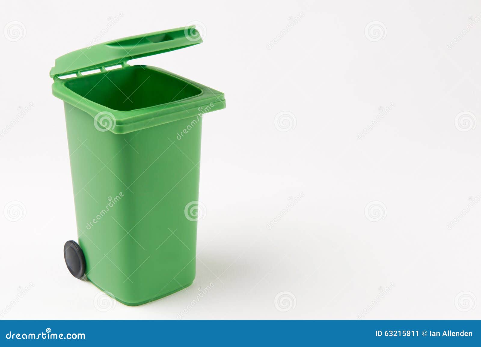 Green Recycling Bin on White Background Stock Image - Image of shot ...