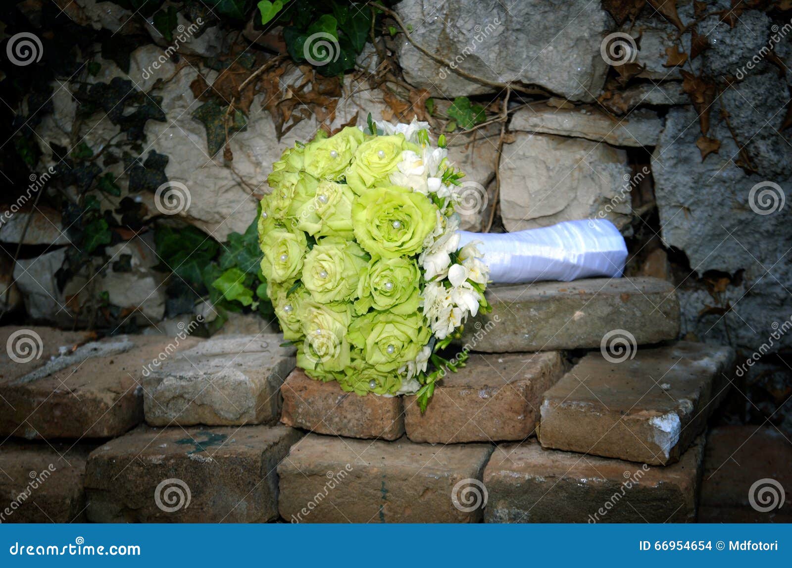 Green Roses Wedding Bouquet Stock Photo - Image of female, engagement ...