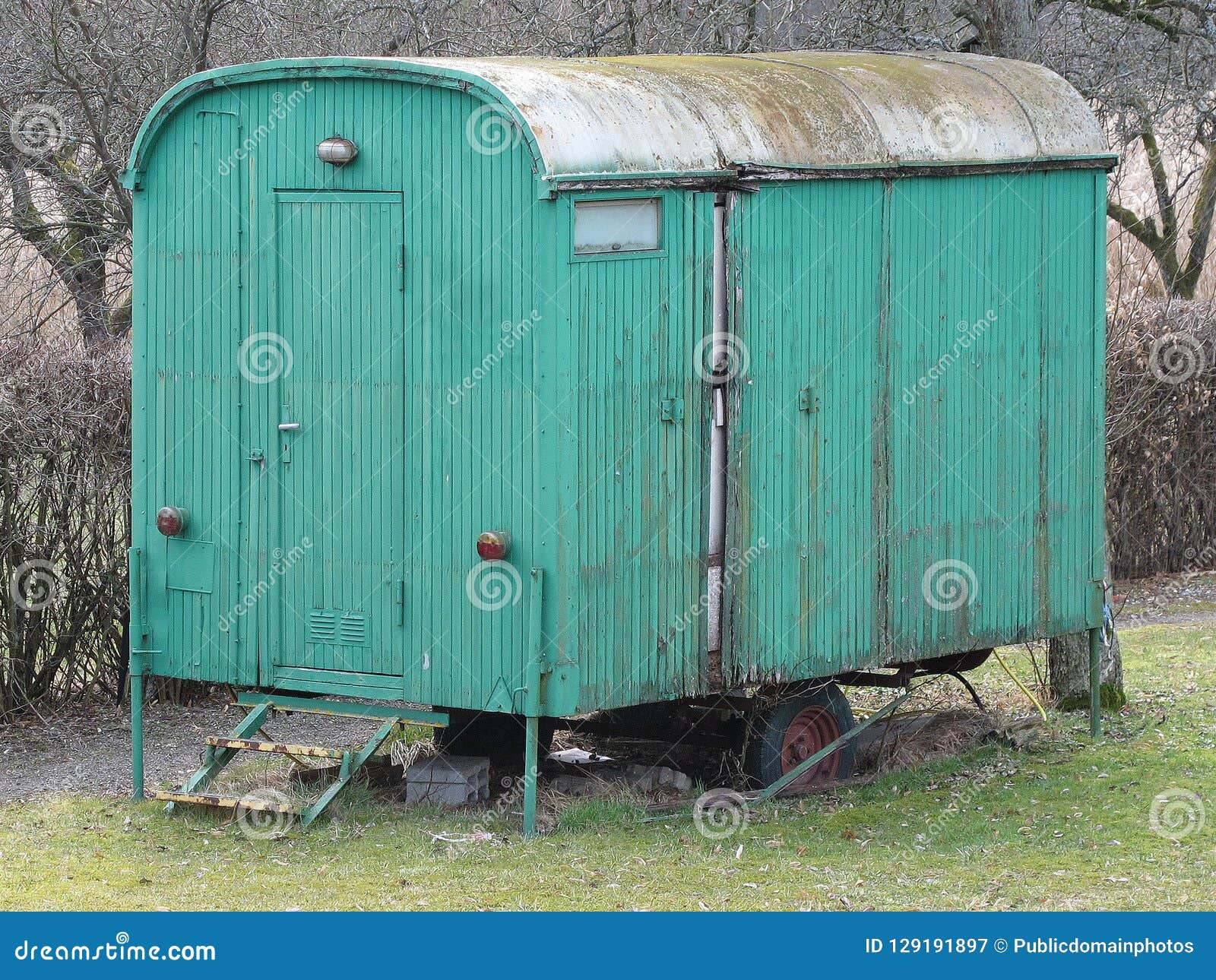 Green, Shack, Shed, Hut Picture. Image: 129191897
