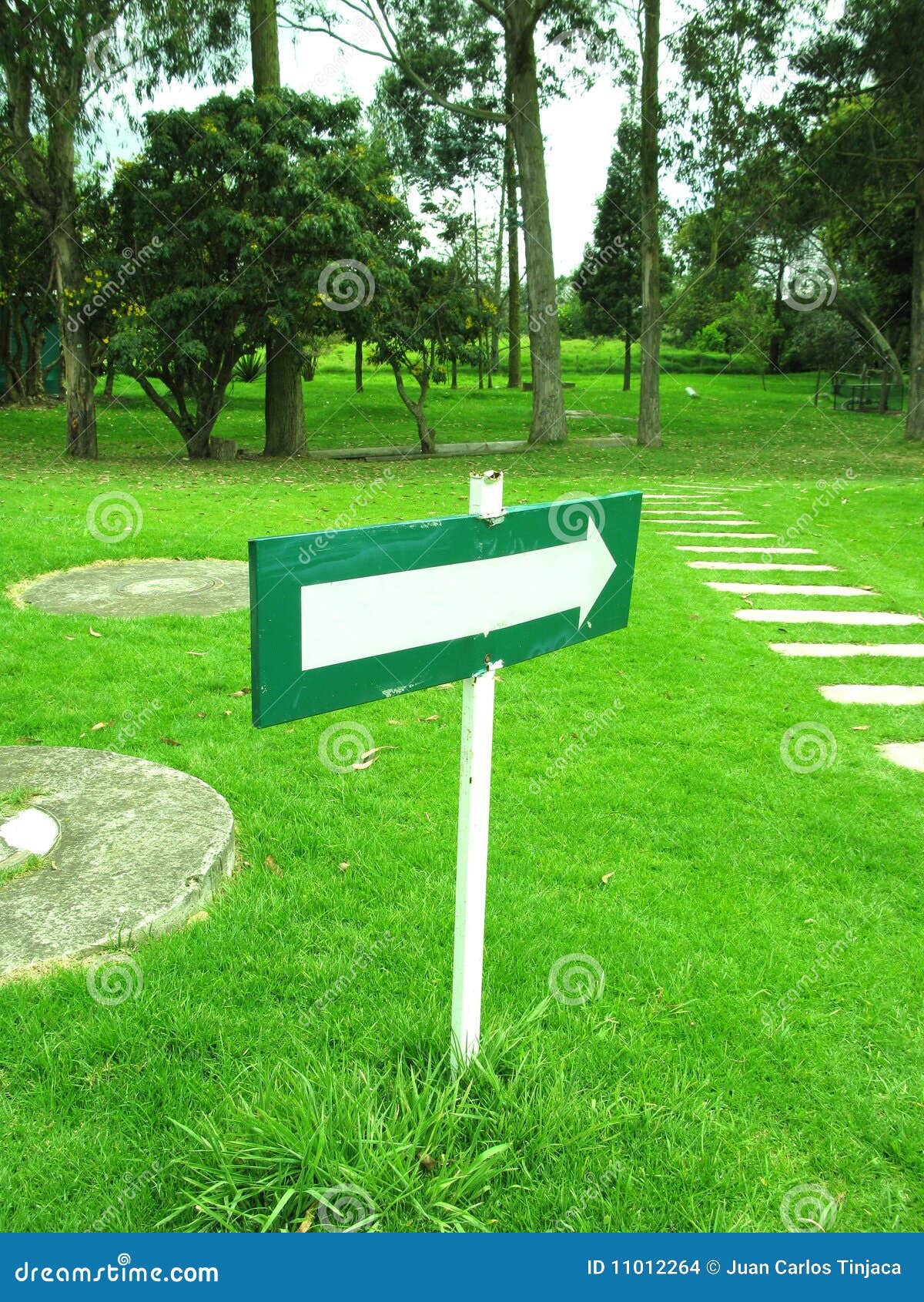 Green sign stock photo. Image of sign, hiking, help, signage - 11012264